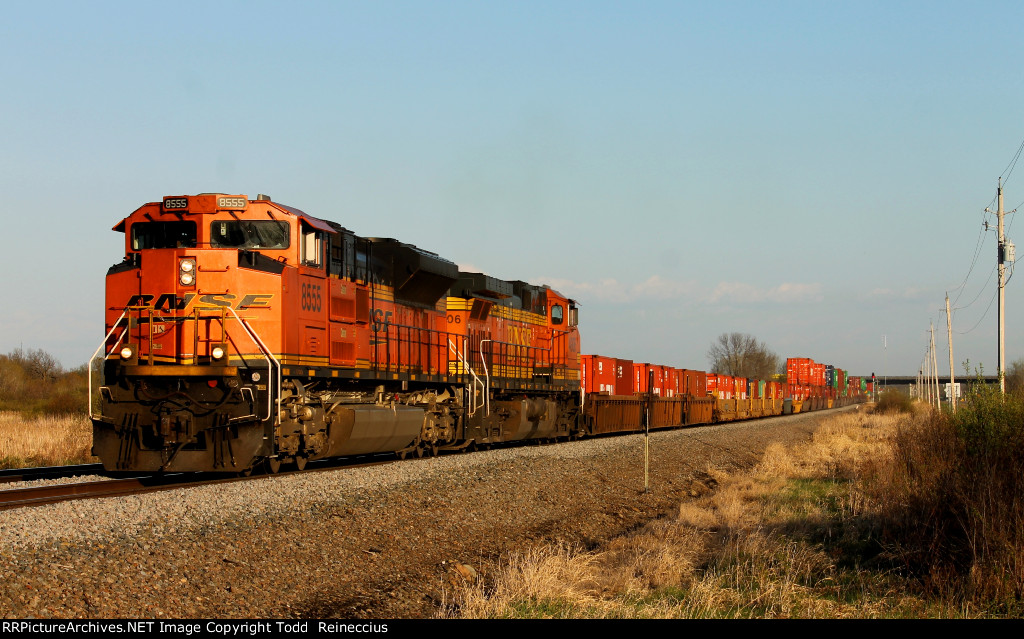 BNSF 8555
